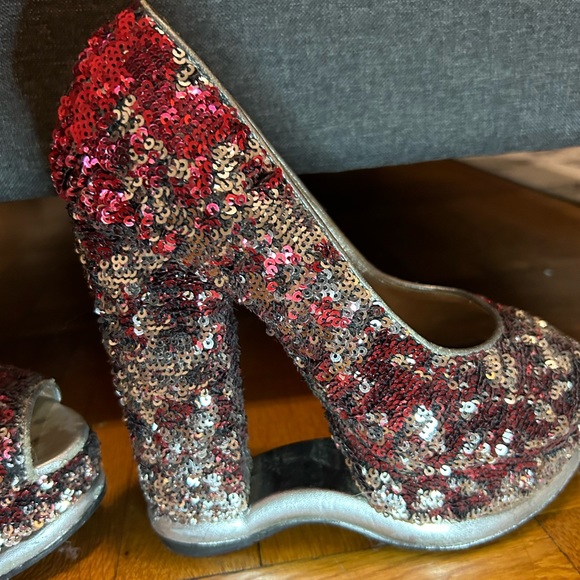 Dolce & Gabbana | Shoes | Dolce And Gabbana Dg Red And Silver Sequin ...